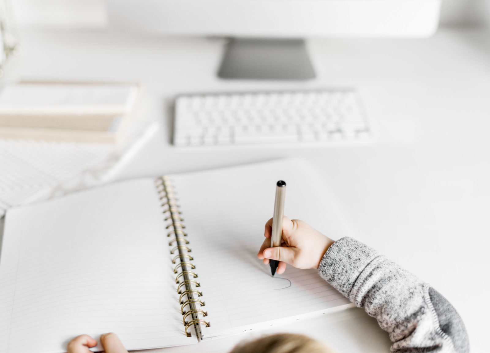 4 Tips To Better Balance Work And Home Life - Simplicity at Home